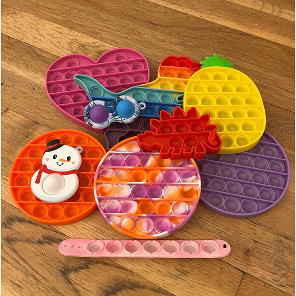 Toys | Fidget Pack Comes With 1 Great Kids Fidgets All Different Colors ...